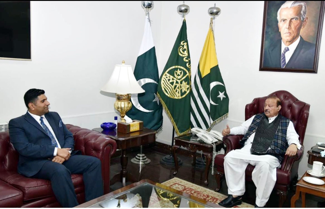 President Sultan Mehmood Chaudhry Meets Lord Wajid In ISB - Daily ...