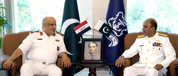 COMMANDER IRAQI NAVY VISITS NAVAL HEADQUARTERS - Daily Parliament Times