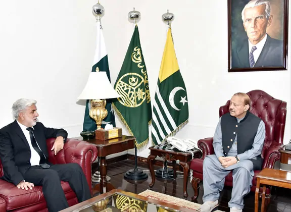 CJ AJK High Court Sadaqat Hussain Raja Meets Barrister Sultan Mahmood ...
