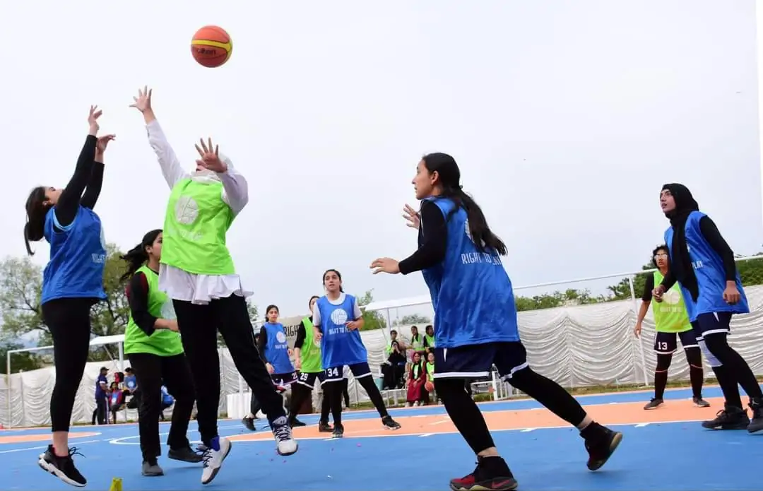 Right To Play & FDE Inaugurate Girls’ Basketball Court To Empower Girls ...