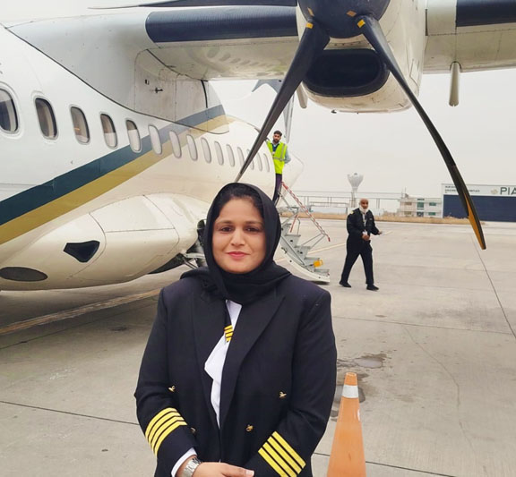 Mehwish Anwar Becomes First Woman Flying Spanner Engineer Of PIA ...