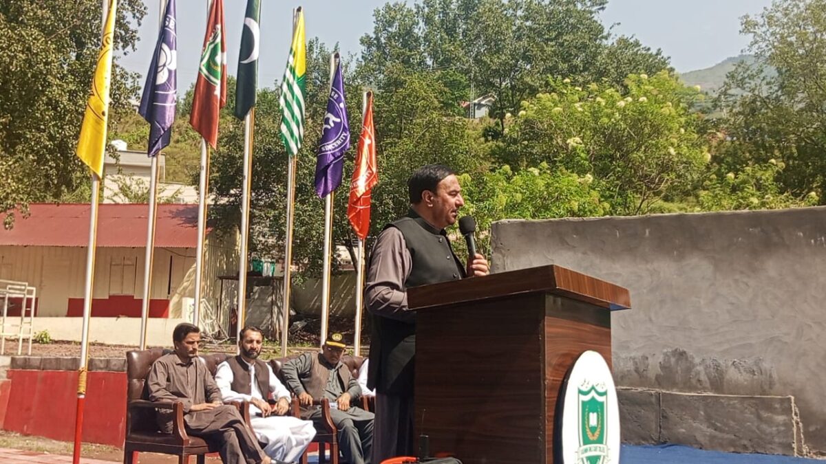 Minister Mian Abdul Waheed Highlights Role Of Youth In Shaping Pakistan ...