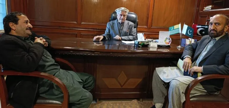 Sardar Yaqoob Khan Meets Press Club, Calls For Action On Kashmir And ...