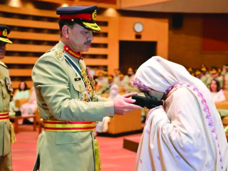 Field Marshal Asim Munir Confers Military Honours At GHQ Ceremony ...